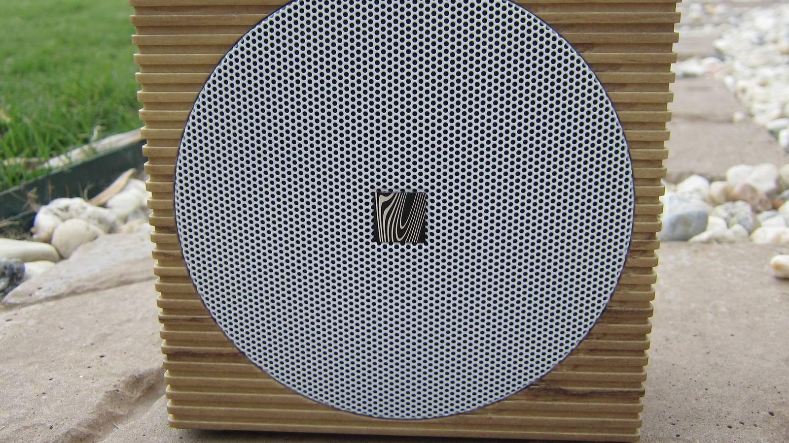 Soundfreaq Sound Spot Review: A Speaker That Looks As Good As It Sounds