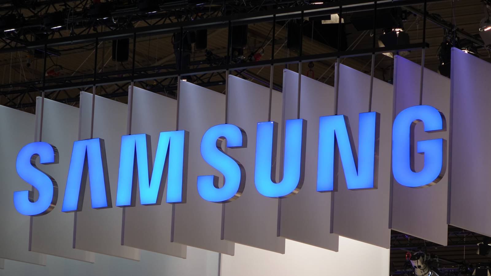 An Israeli security researcher takes a good look at Samsung's Tizen ...