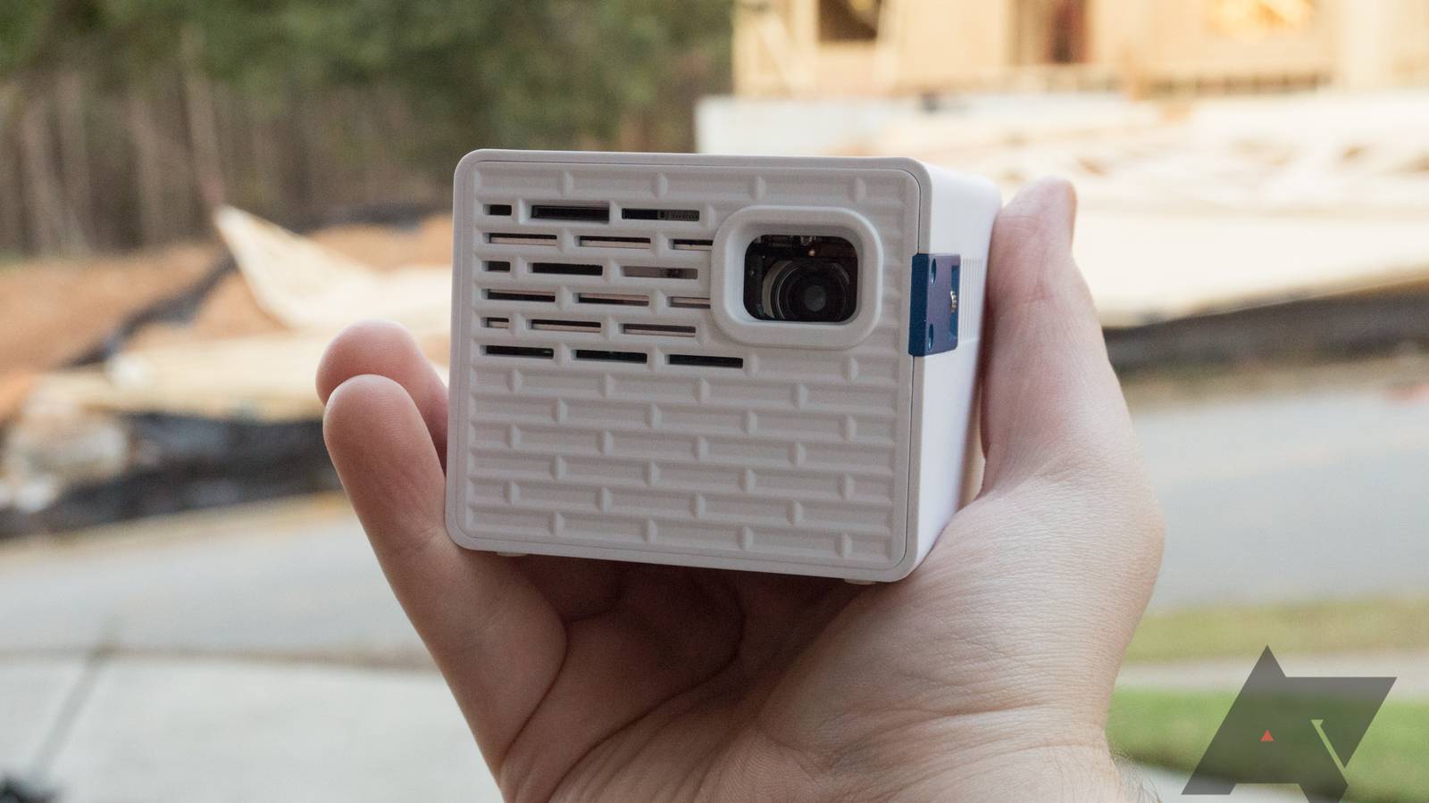 AAXA P2-A portable smart projector review: Too many compromises