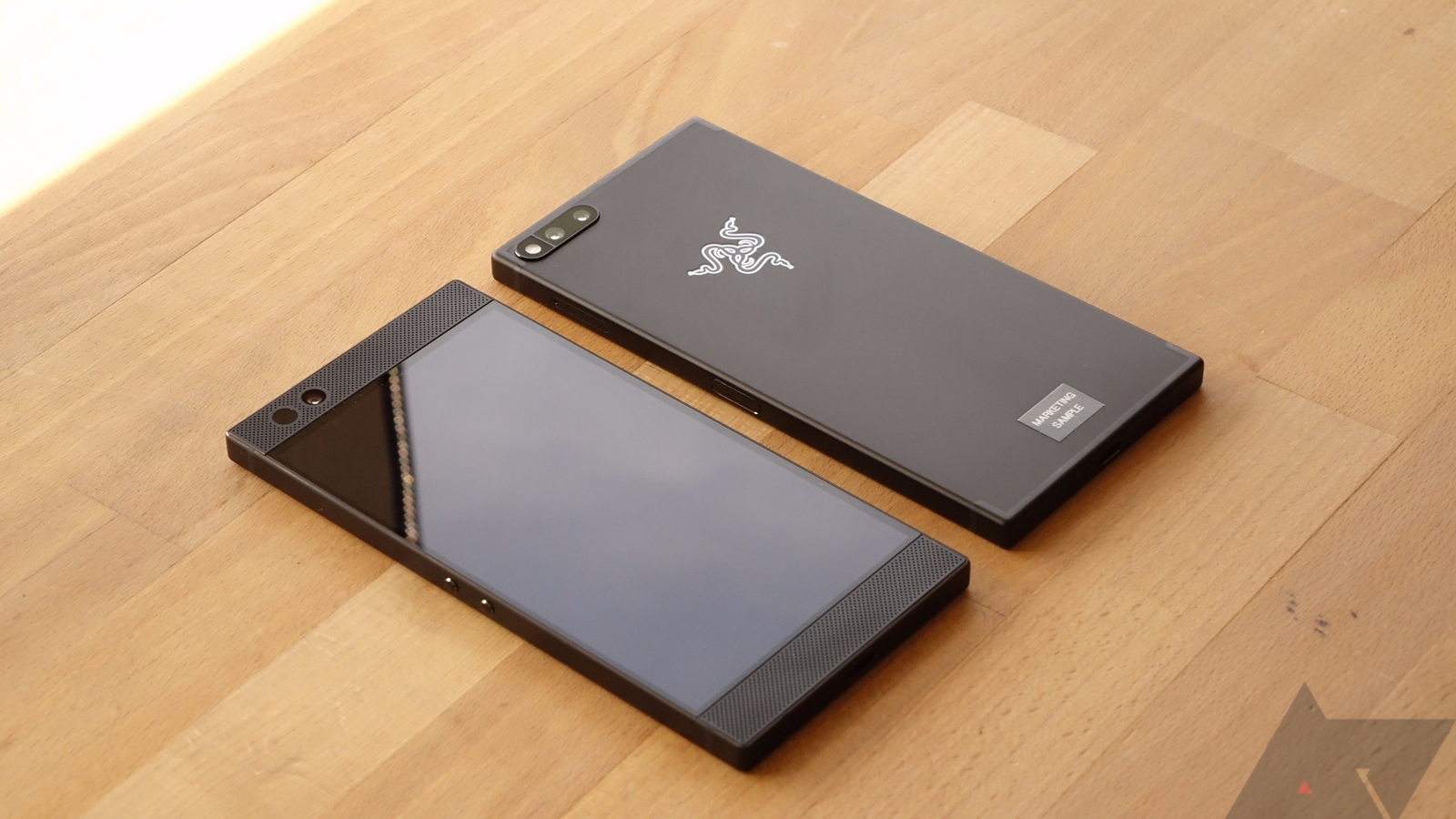 Razer Phone factory images now available for download