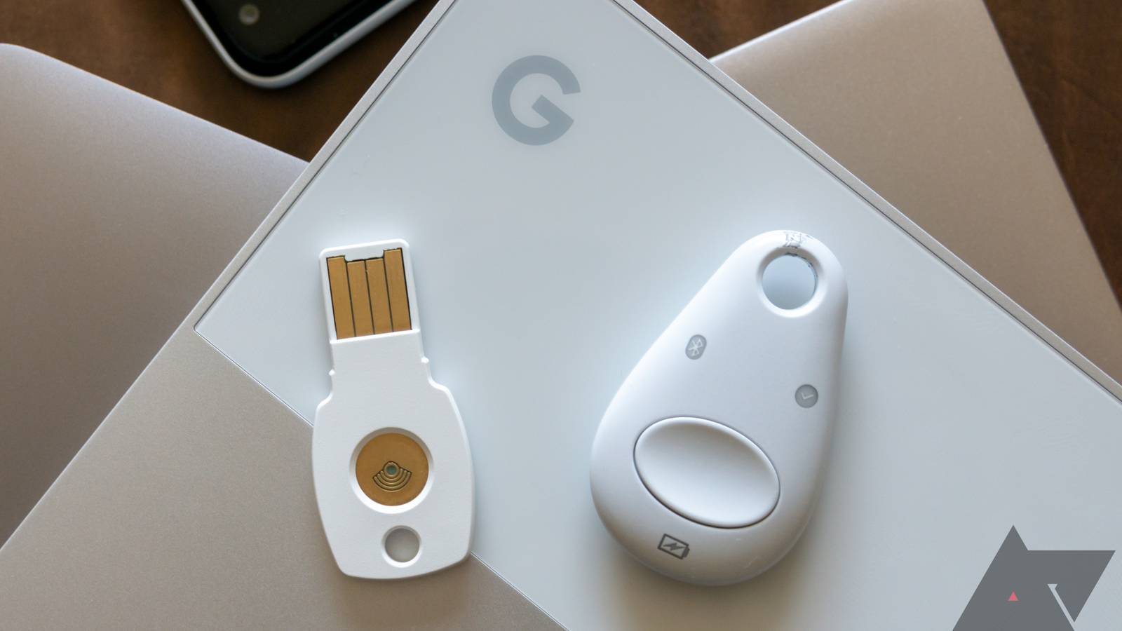 Google Titan Security Key now available in Canada, France, Japan, and ...