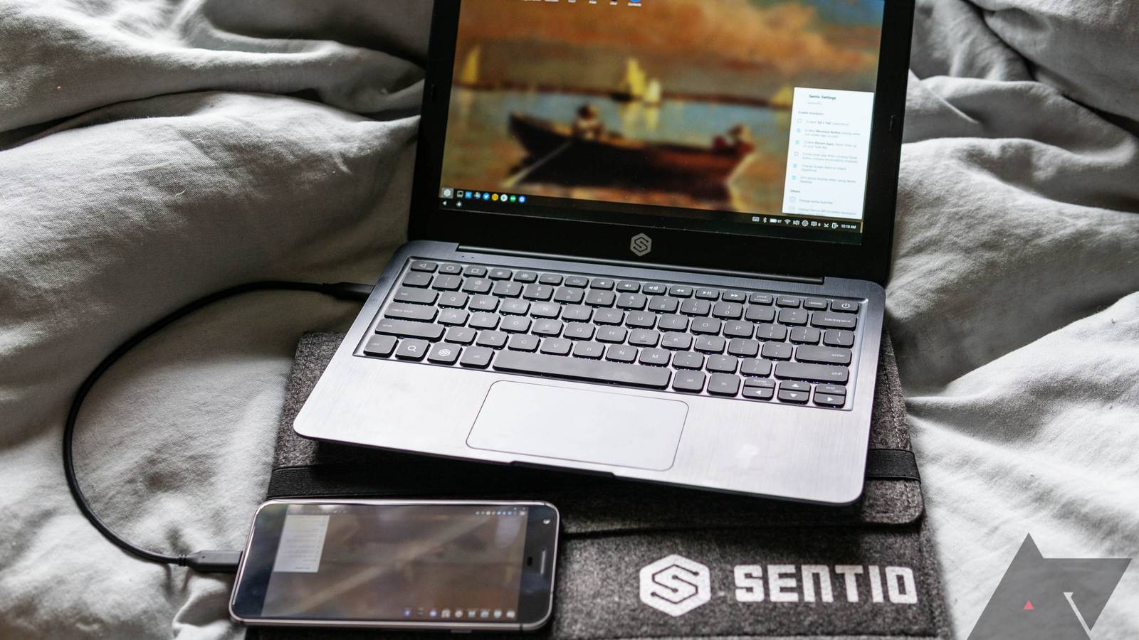 Superbook review: Turning the dream of a laptop-phone into a nightmare