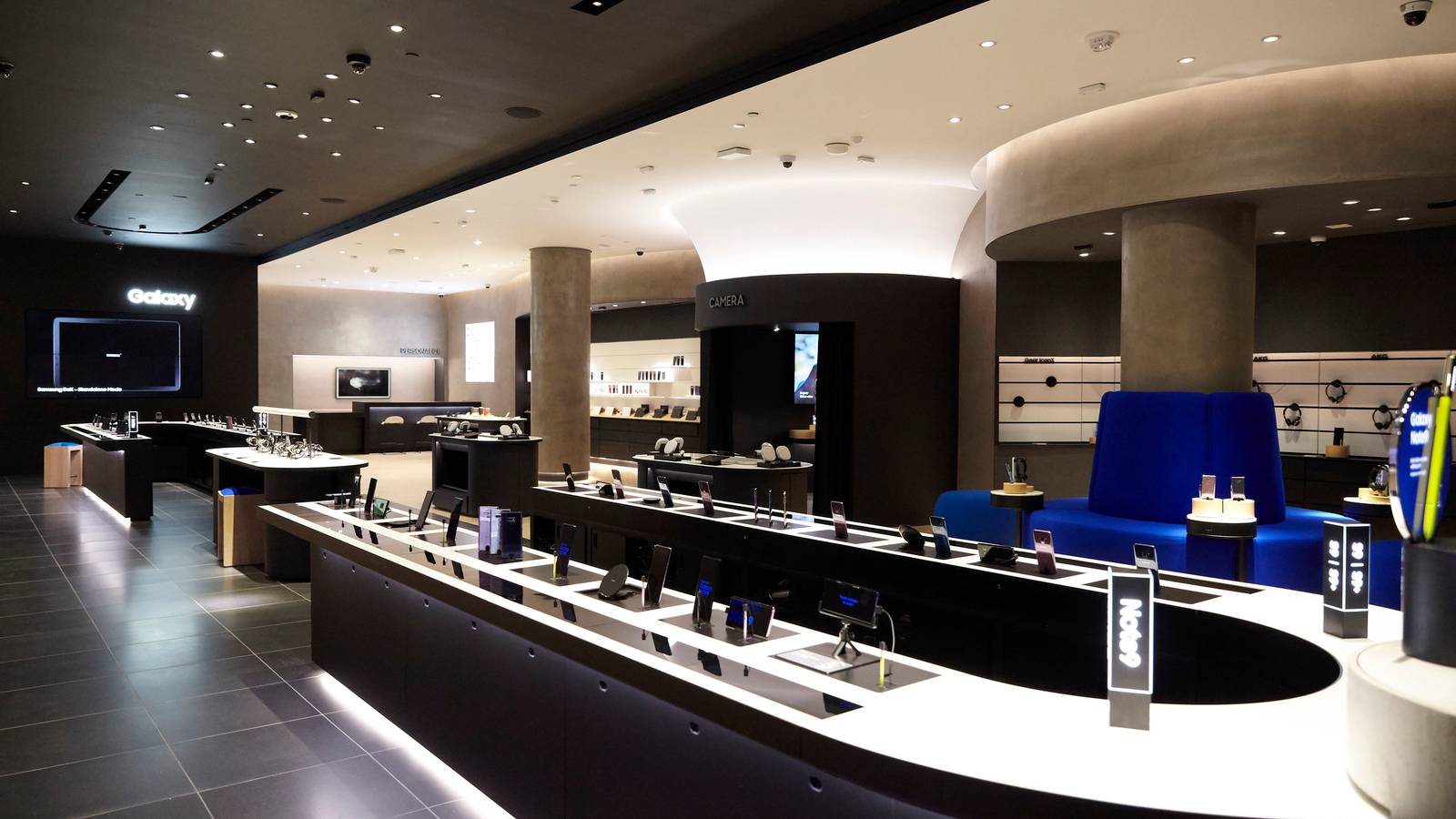 Samsung will open three new Experience Stores in the US