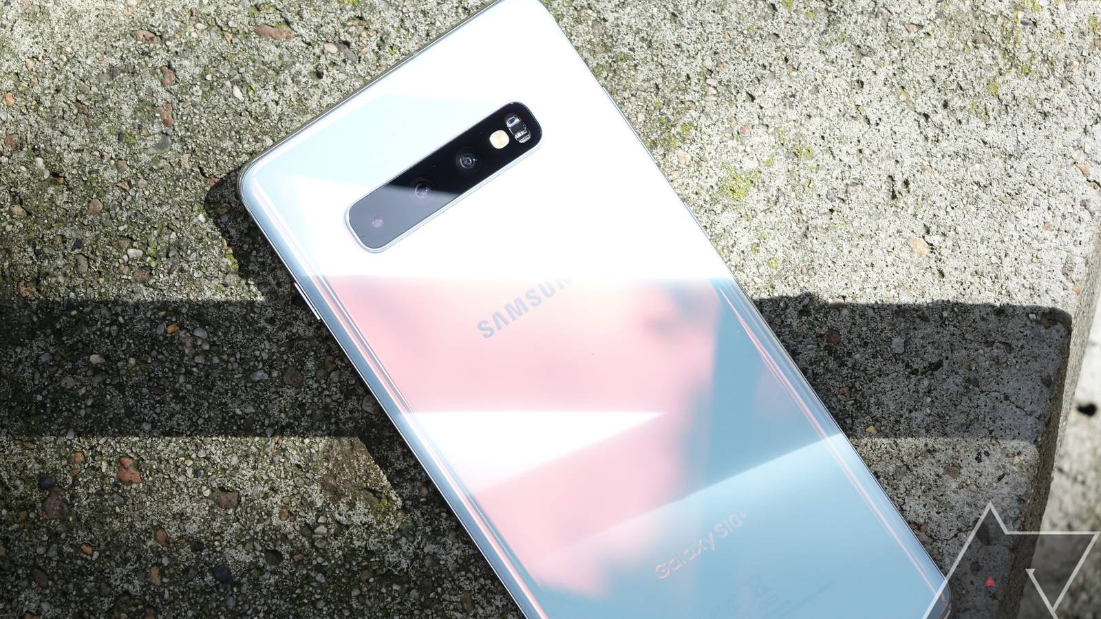 Samsung Galaxy S10 receives One UI 2.0 beta 7 with several fixes in tow