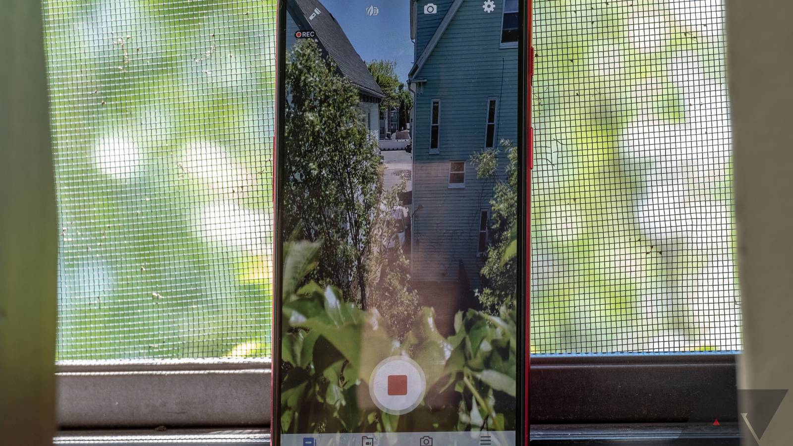 How to repurpose your smartphone as a security camera