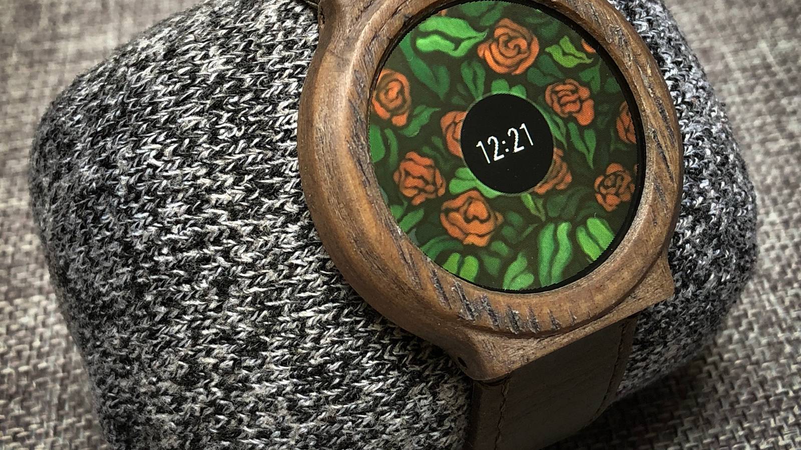 This guy built a smartwatch from scratch, resurrecting the idea behind ...