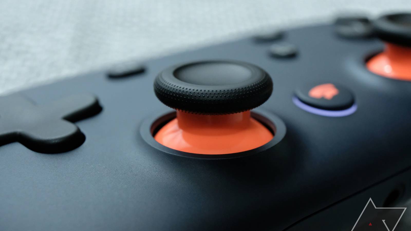 Google's Stadia Controller now works wirelessly with Android phones