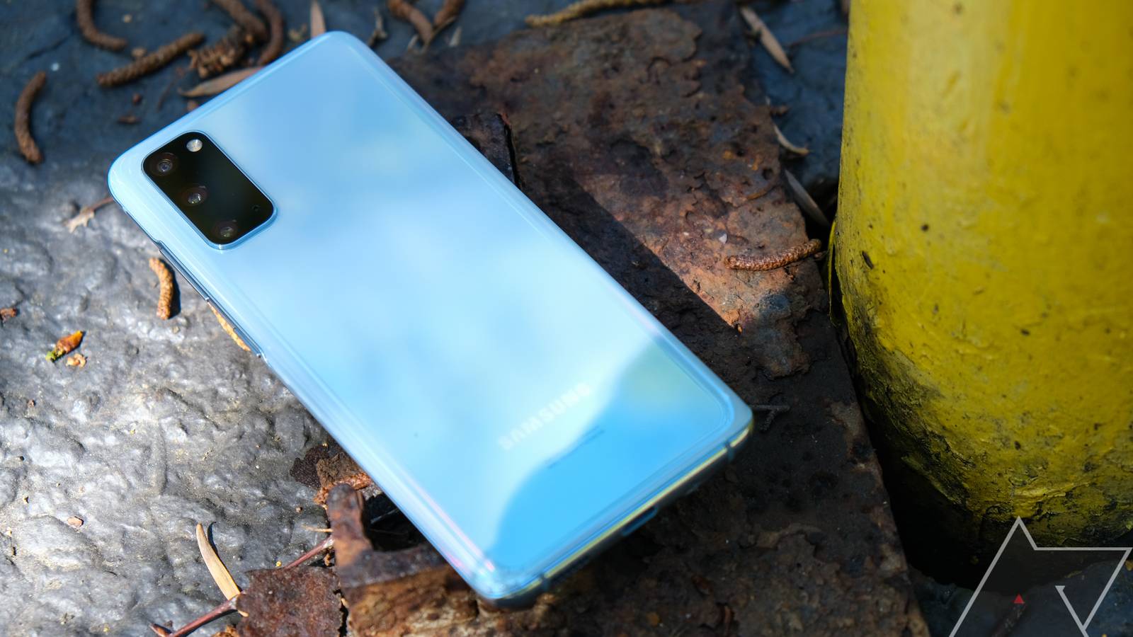 Samsung is extending software support for this old Galaxy flagship