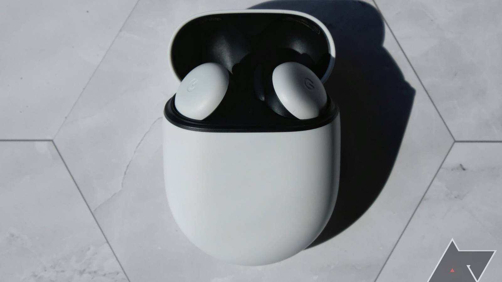 Google's first Pixel Buds feature drop will arrive next month with fix ...