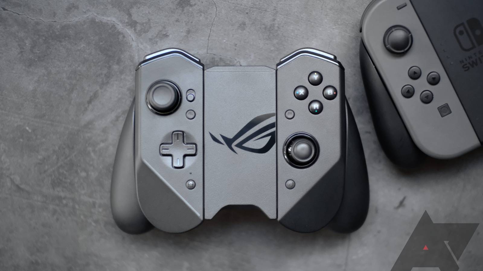 Asus leak gives us an early glimpse at fancy ROG Phone 6 gaming controllers