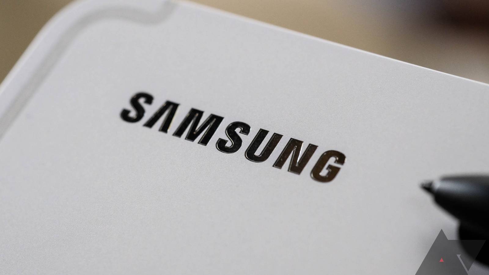 Samsung's first foldable tablet could join the Galaxy Tab S9 later this ...