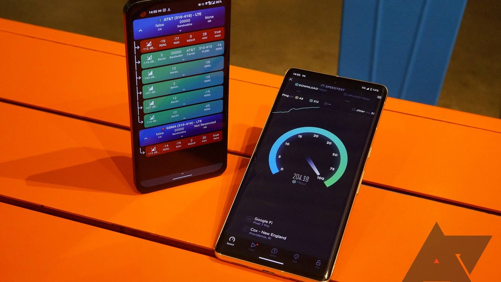 US cell carriers now have to post FCC mandated labels for their ...