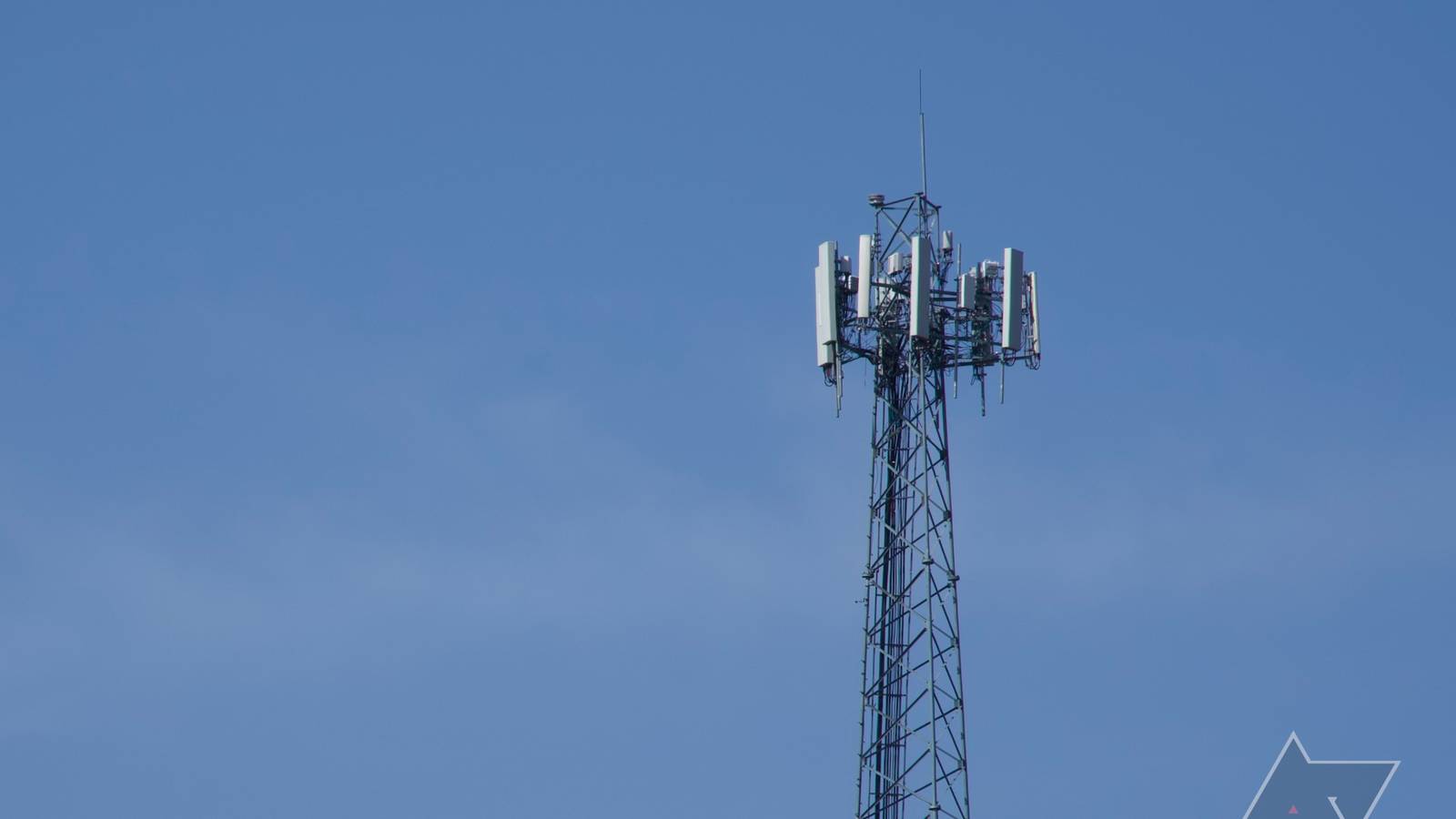 Does Mint Mobile use Verizon towers?