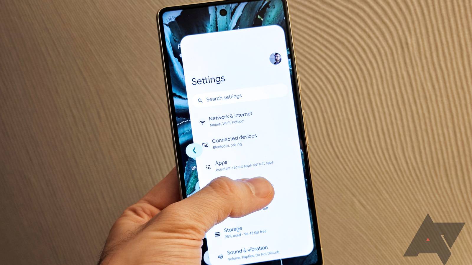 Google Calendar finally shows predictive back animations for everyone ...