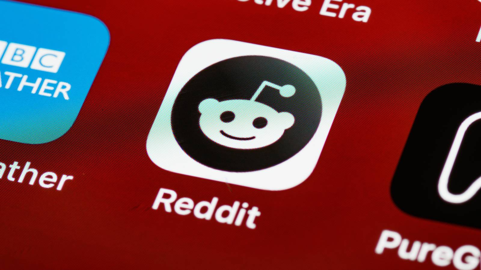 Popular Reddit client offers first sneak peek of potential subscription ...