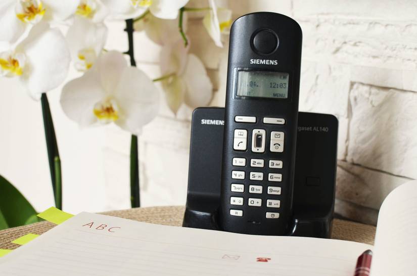 How to check your voicemail on Android, iOS, and even a landline