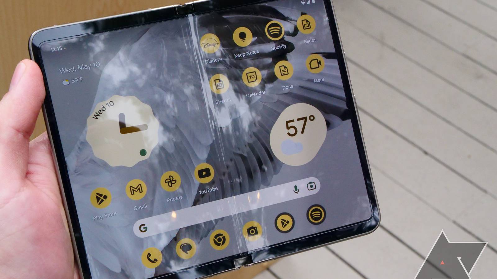 Google’s Pixel Fold fails JerryRigEverything’s durability test in ...