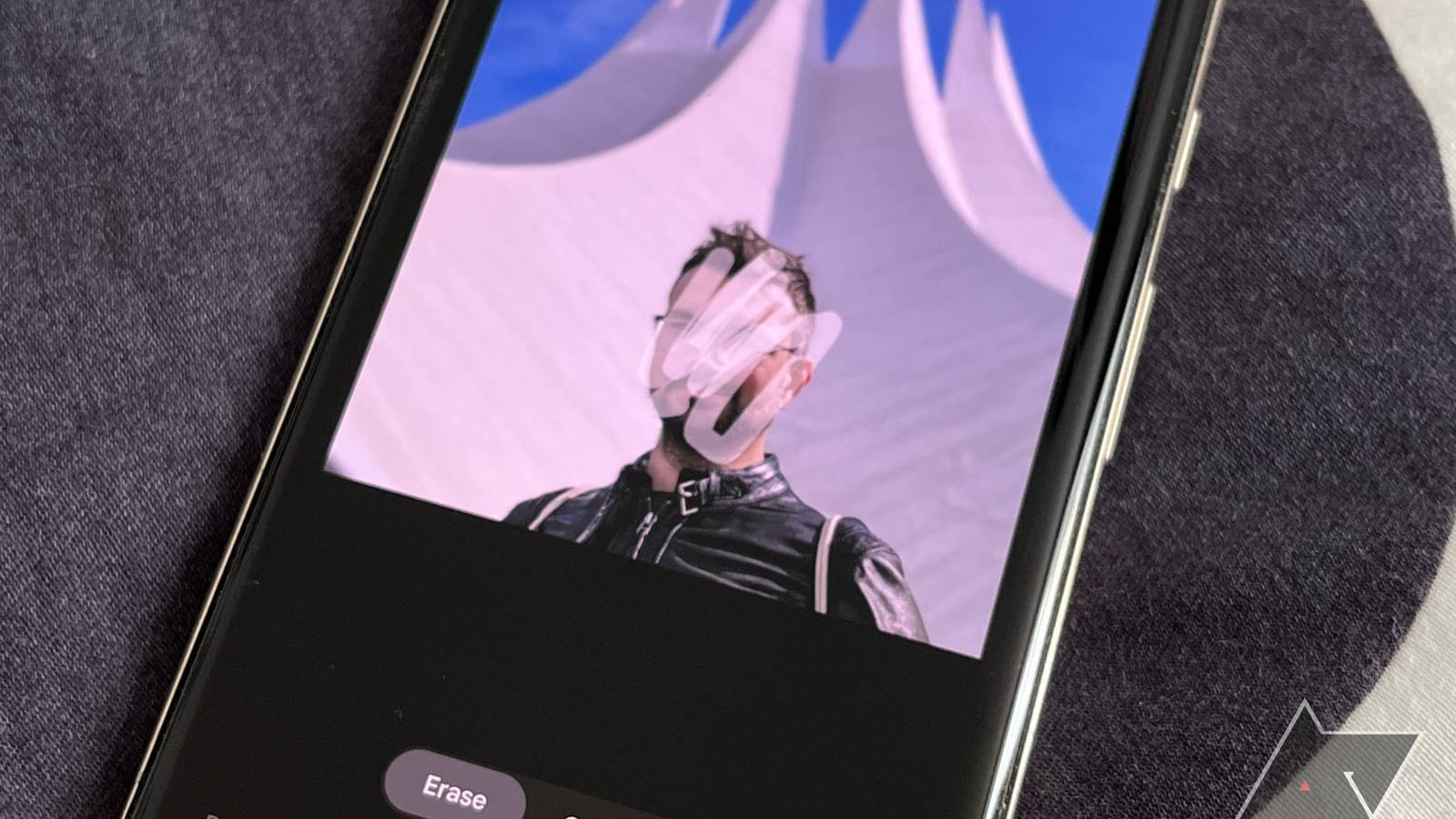 Don't use Magic Eraser to blur your face