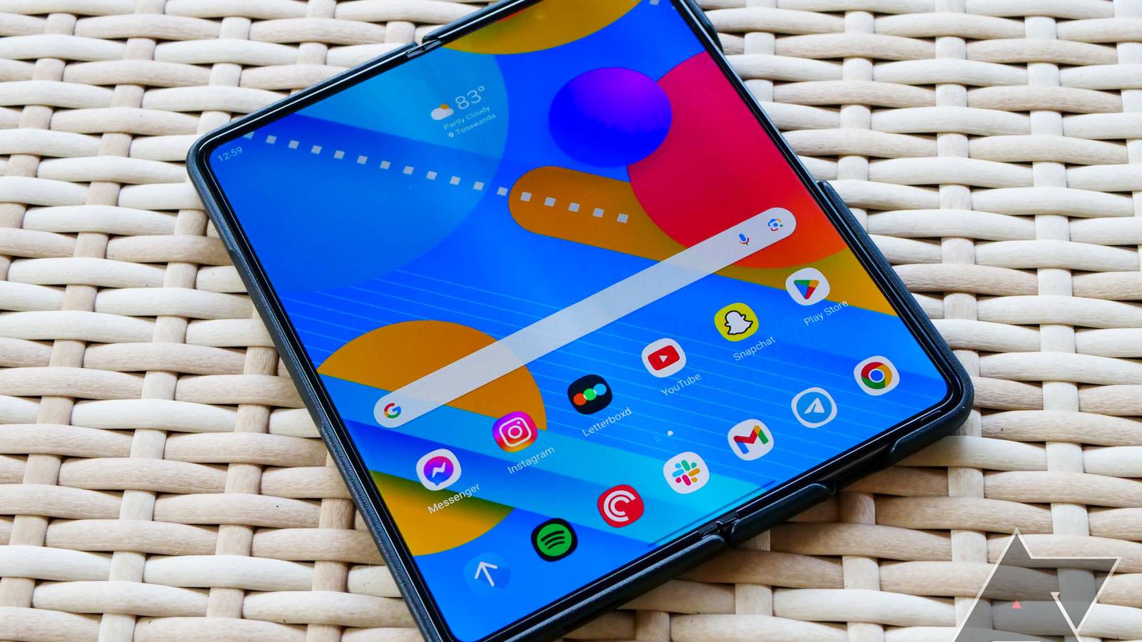 Samsung's Galaxy Z Fold 5 survives this torture test the Pixel Fold failed