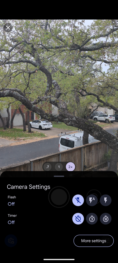 Google Messages gets a new camera UI, but it's not all roses
