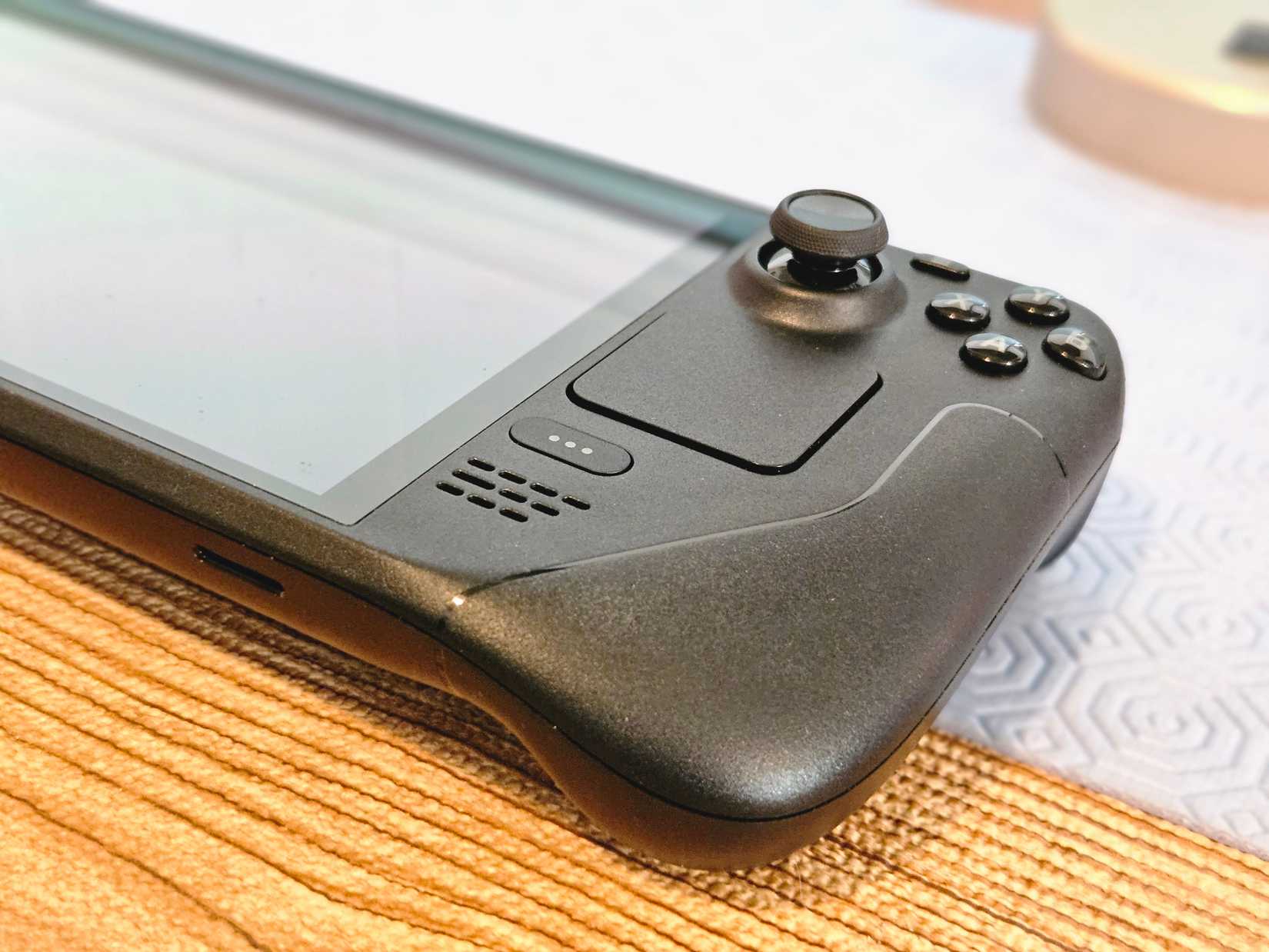 Steam Deck OLED vs LCD: A significant upgrade