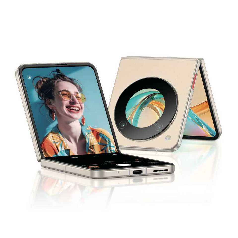 Best flip phones in 2025