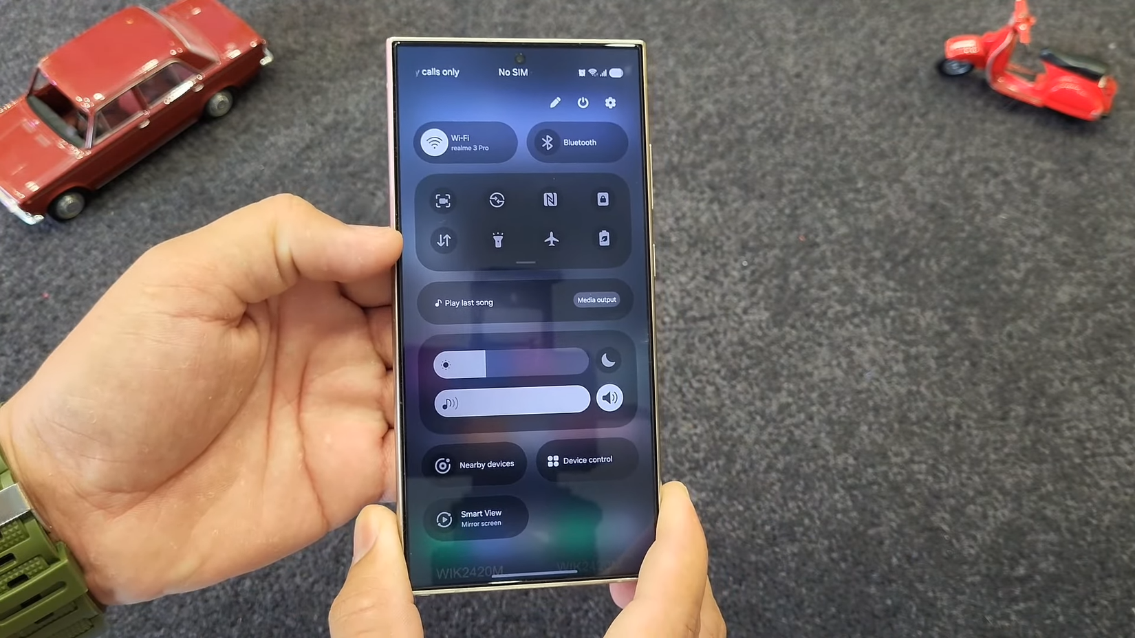 The Galaxy S24 Ultra is the Samsung I’d buy in 2025
