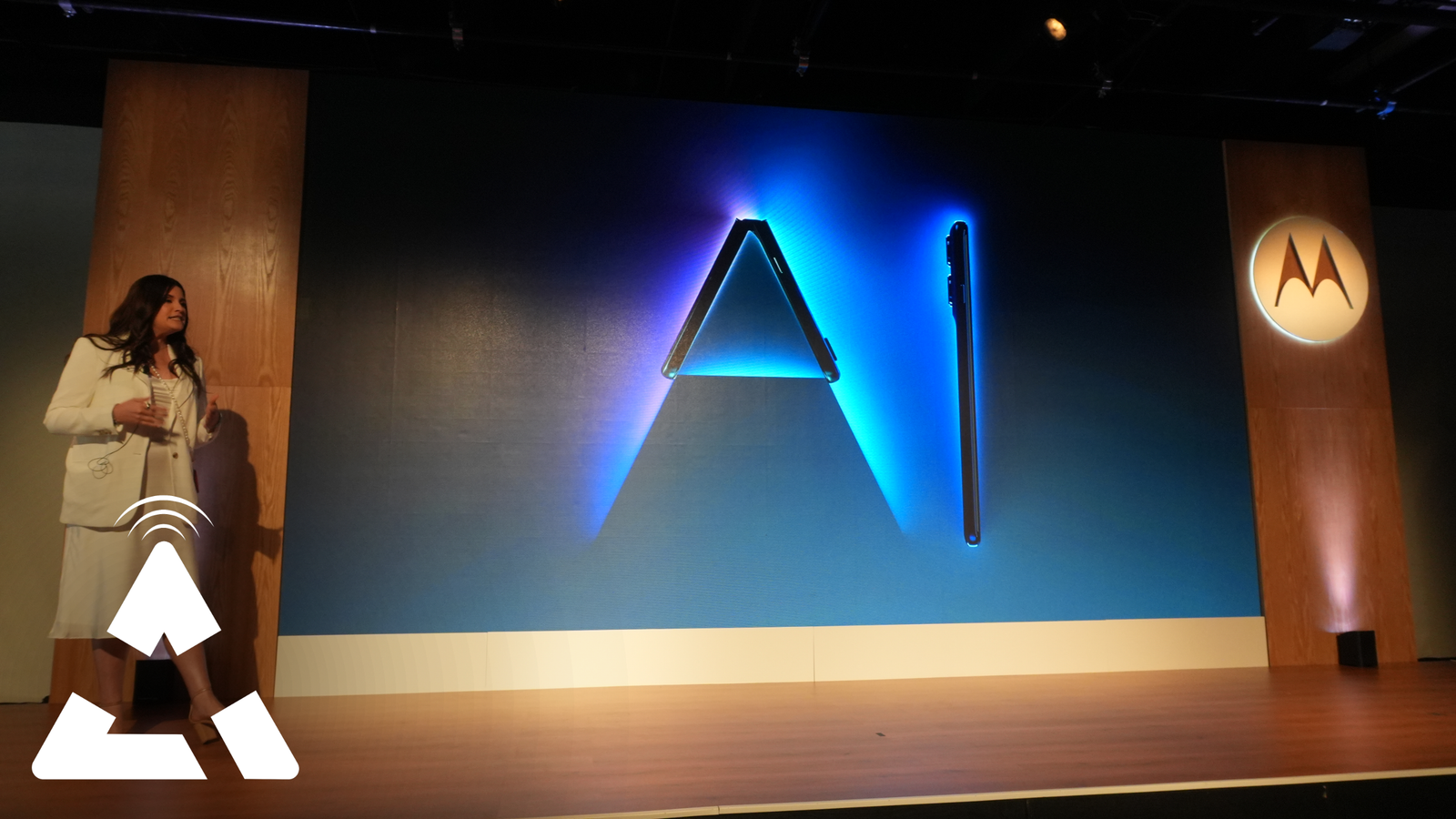 Perplexed by Moto AI (and Perplexity) | Android Police Podcast