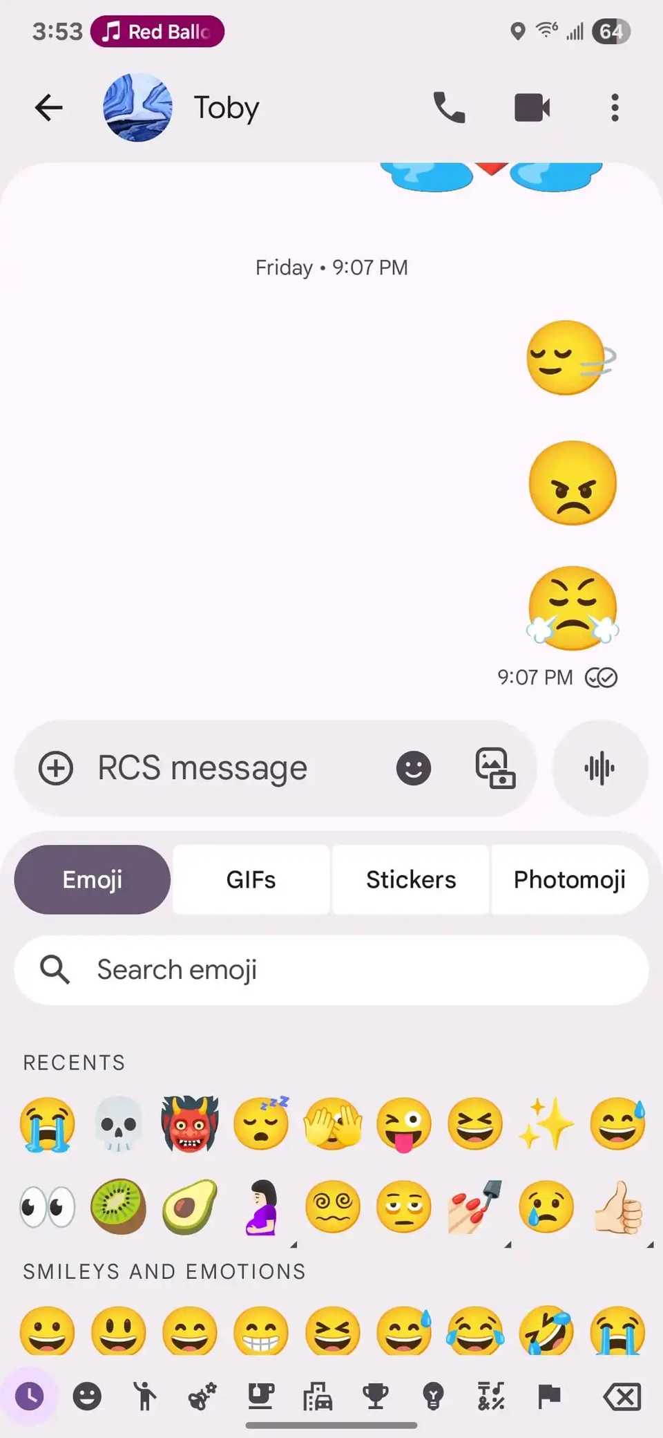 Google Messages tests its Material 3 Expressive redesign with some users
