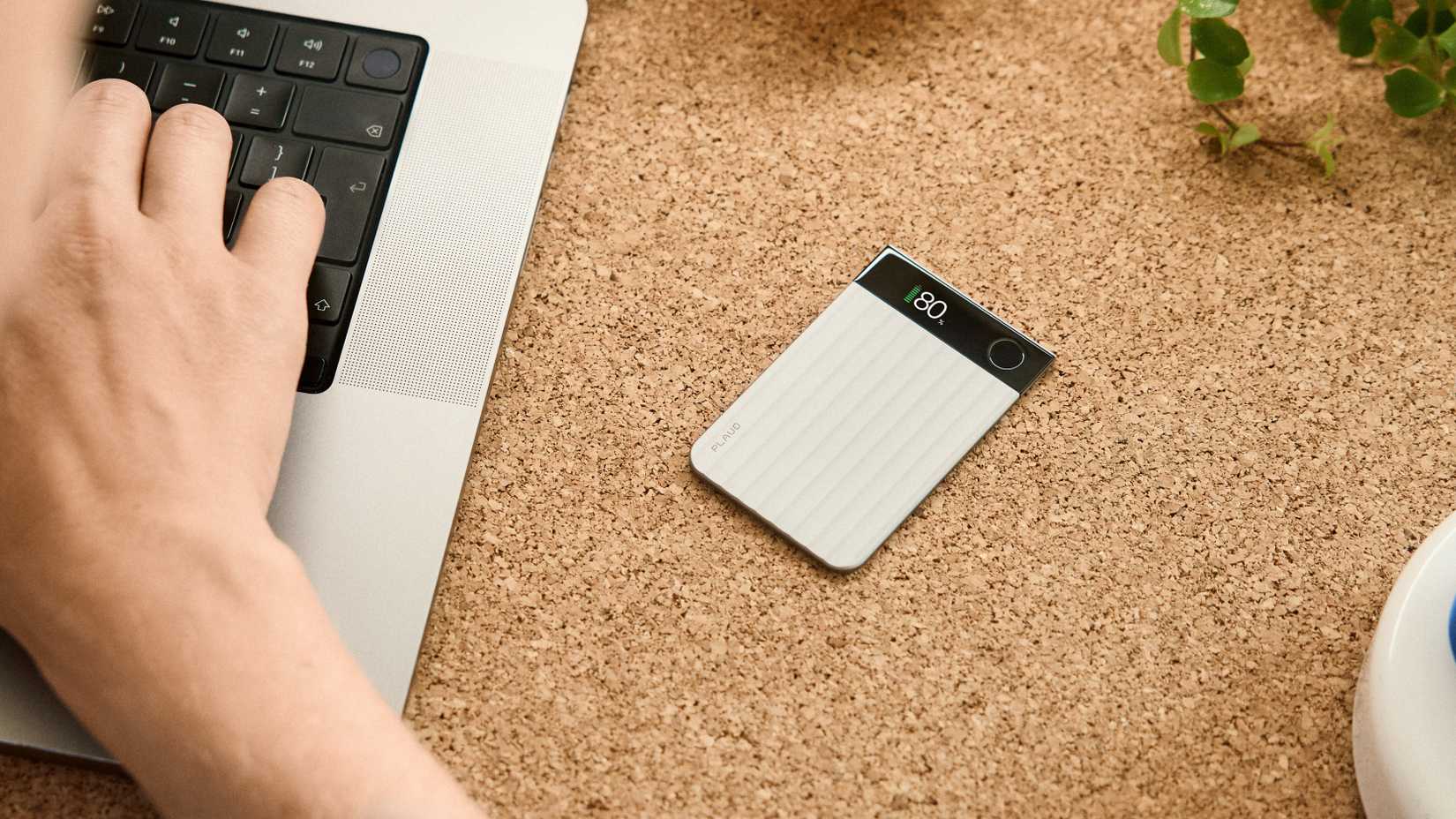 The Plaud Note Pro brings real-time AI alignment to note-taking