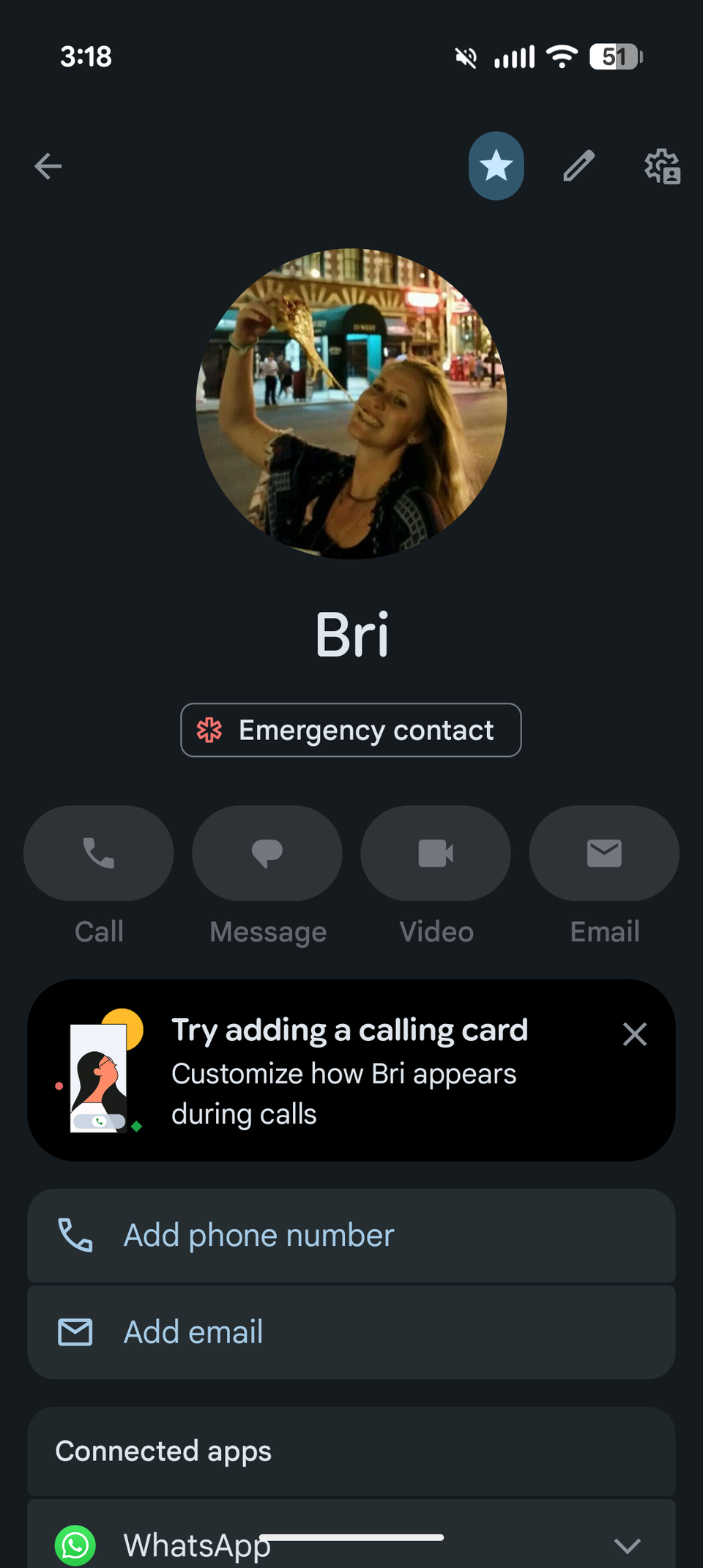 How to create custom calling cards on the Google Pixel 10