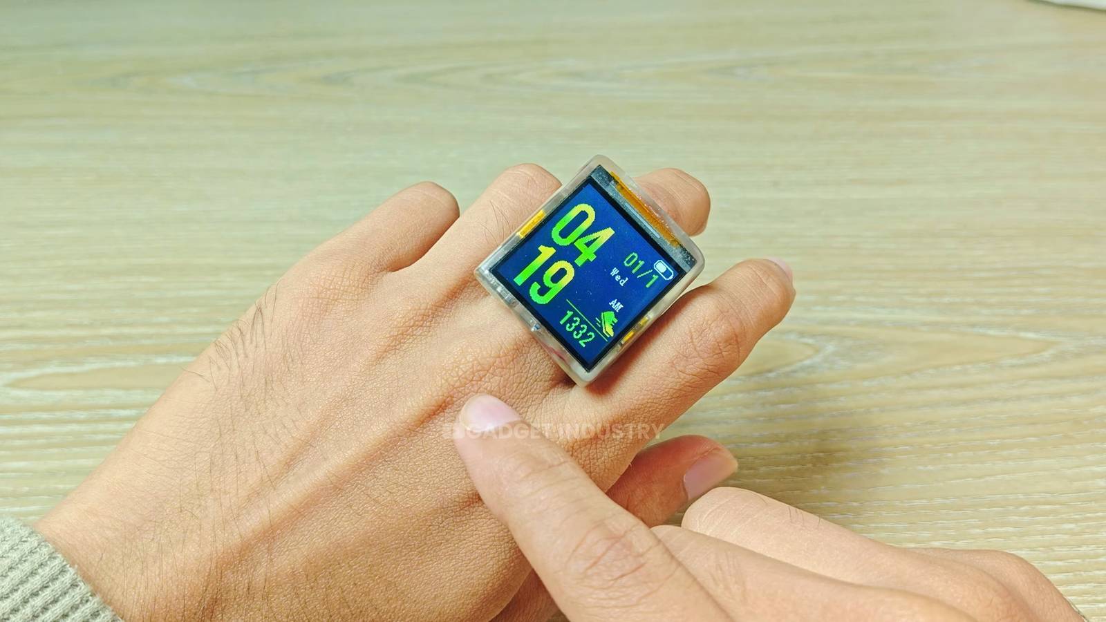 Watch an ingenious hacker turn an old smartwatch fit for the trash into ...