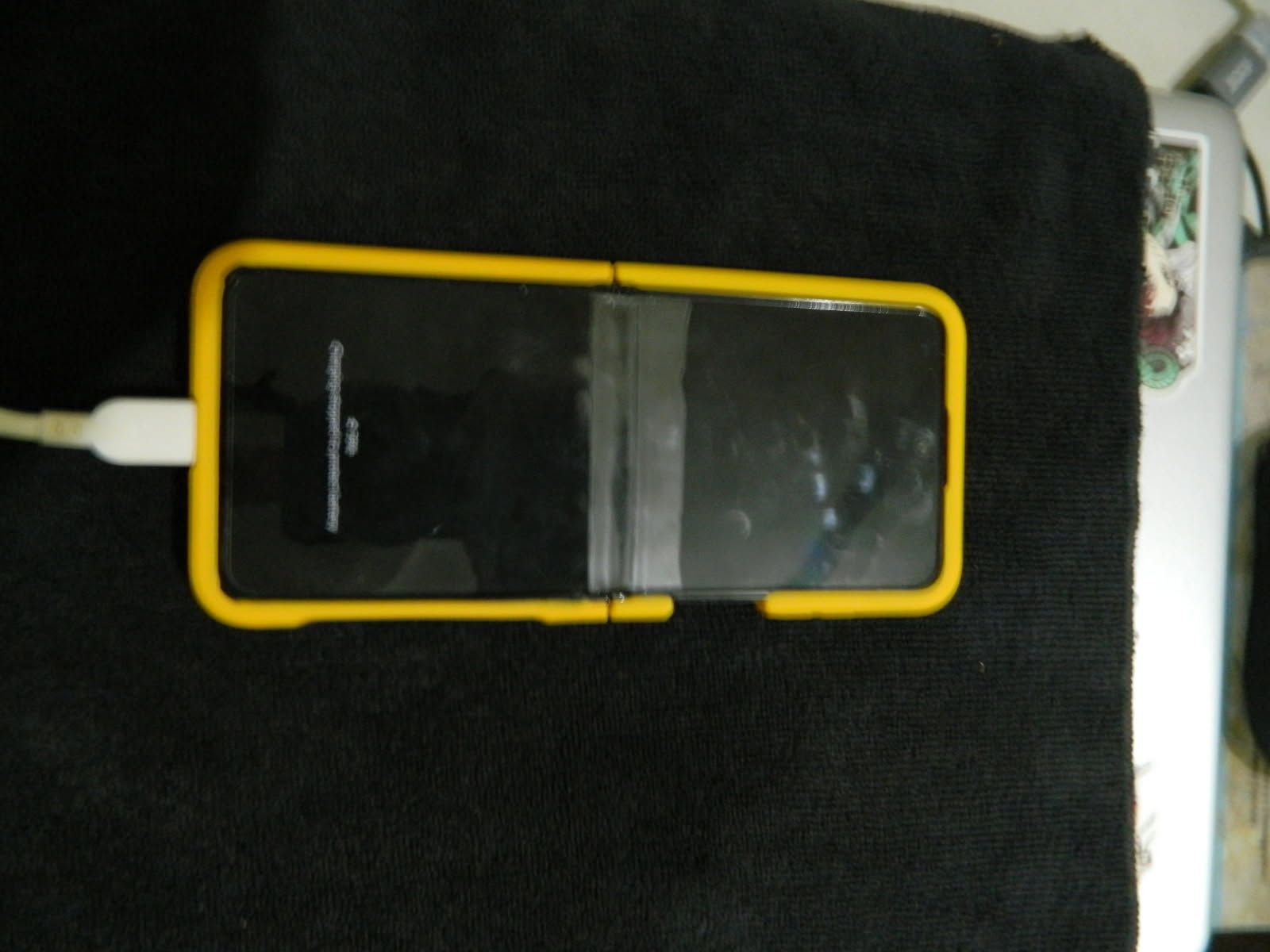 5 things I wish I knew before buying a clamshell foldable