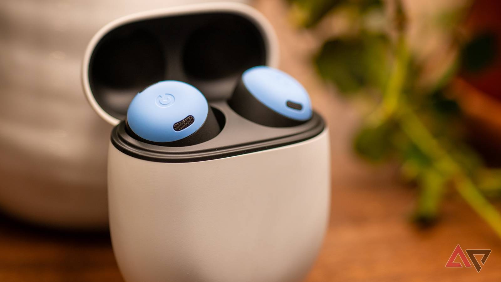 You can now replace your broken or lost Pixel Buds Pro charging case
