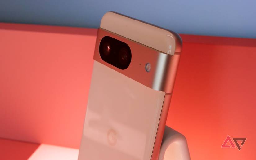 Does the Google Pixel 8 Pro support microSD cards?