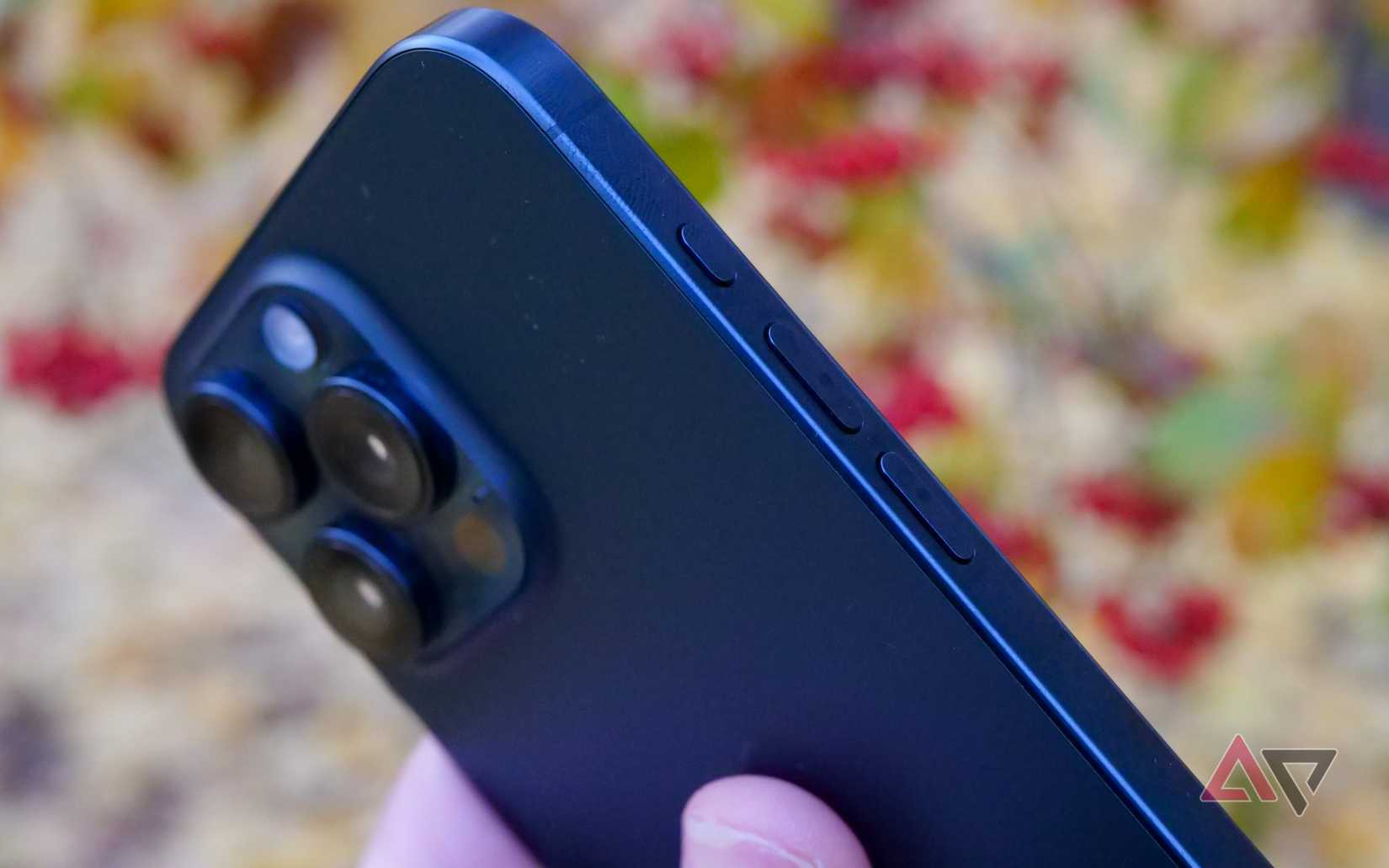 The iPhone 16 proves it's time for physical shortcut buttons to return ...