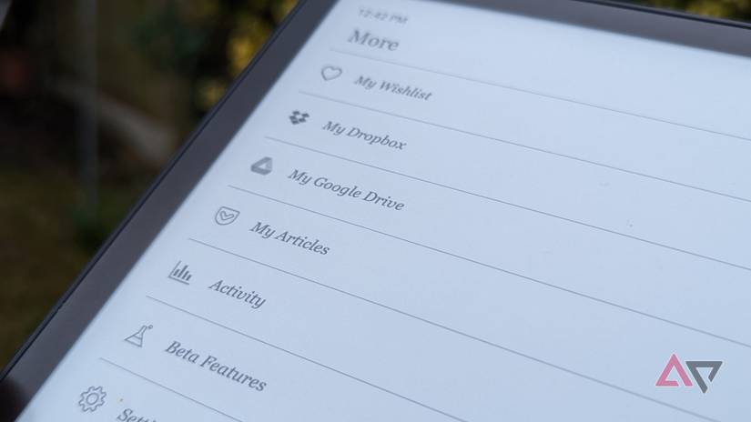 Kobo Elipsa 2E review: A niche but near-perfect e-reader