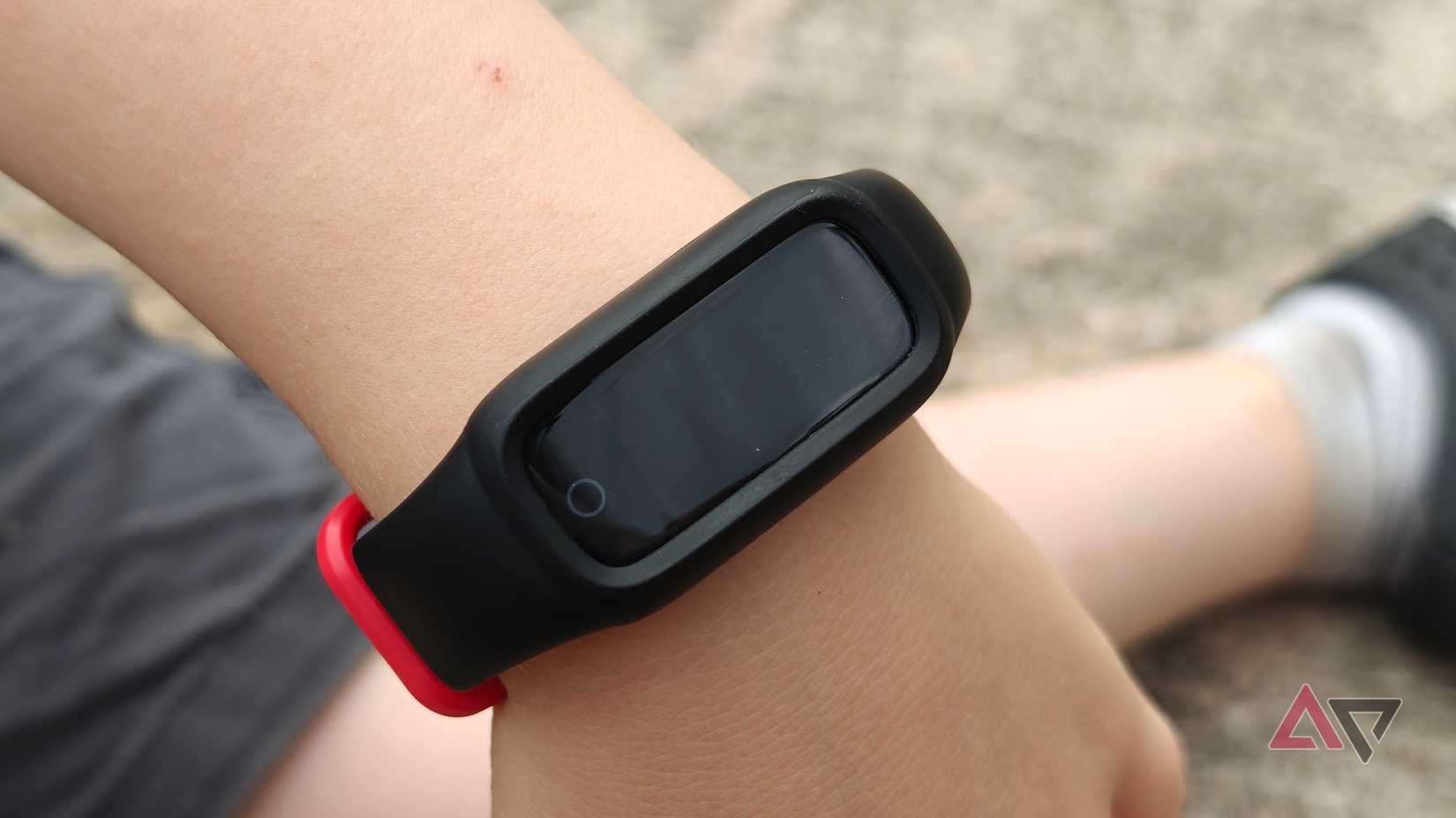 Biggerfive Vigor 2 review: Perfectly priced fitness tracker for your kids