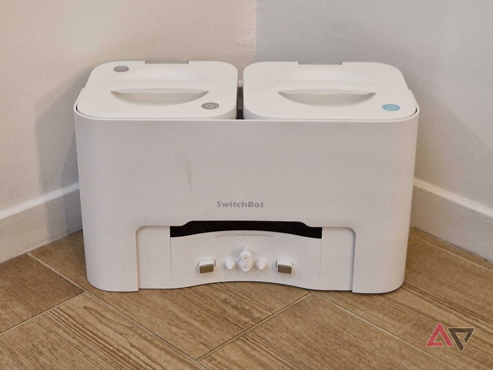 SwitchBot S10 review: Innovative design that minimizes maintenance