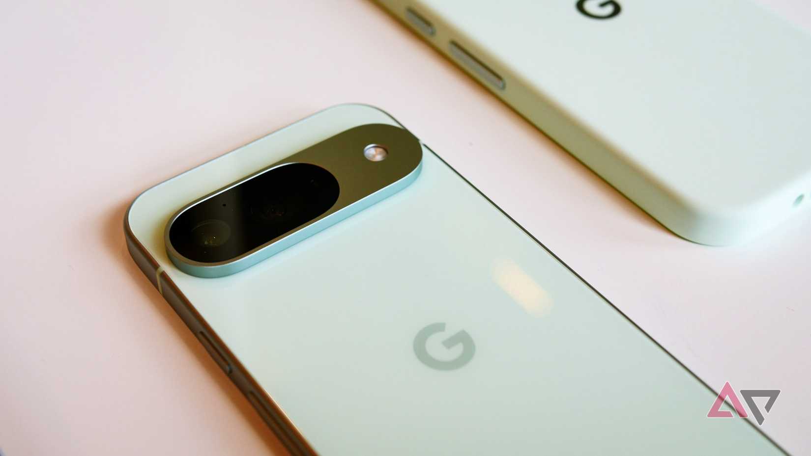 Google Pixel 9: How the Exynos 5400 modem compares with Exynos 5300 and ...