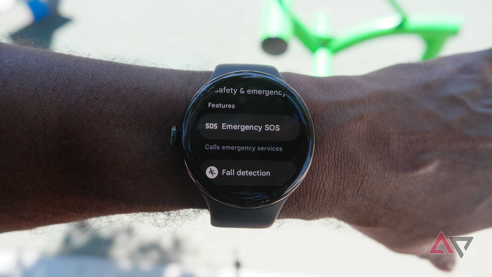 6 smartwatch safety features you need to have set up
