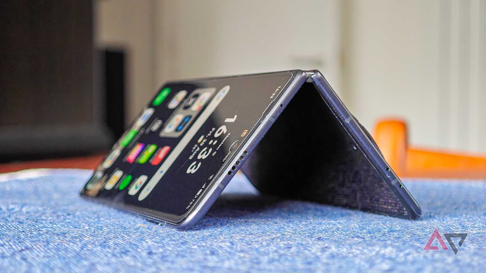 The S25 Edge's custom haptics motor explains Samsung's newfound love of ...