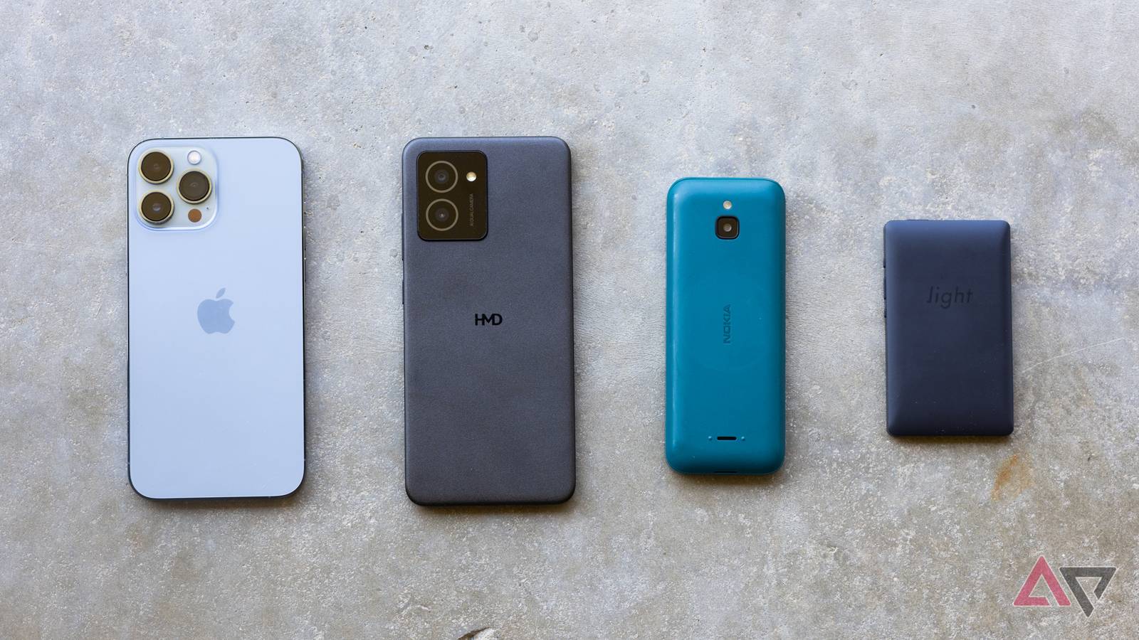 A mindful parenting phone doesn’t exist — yet