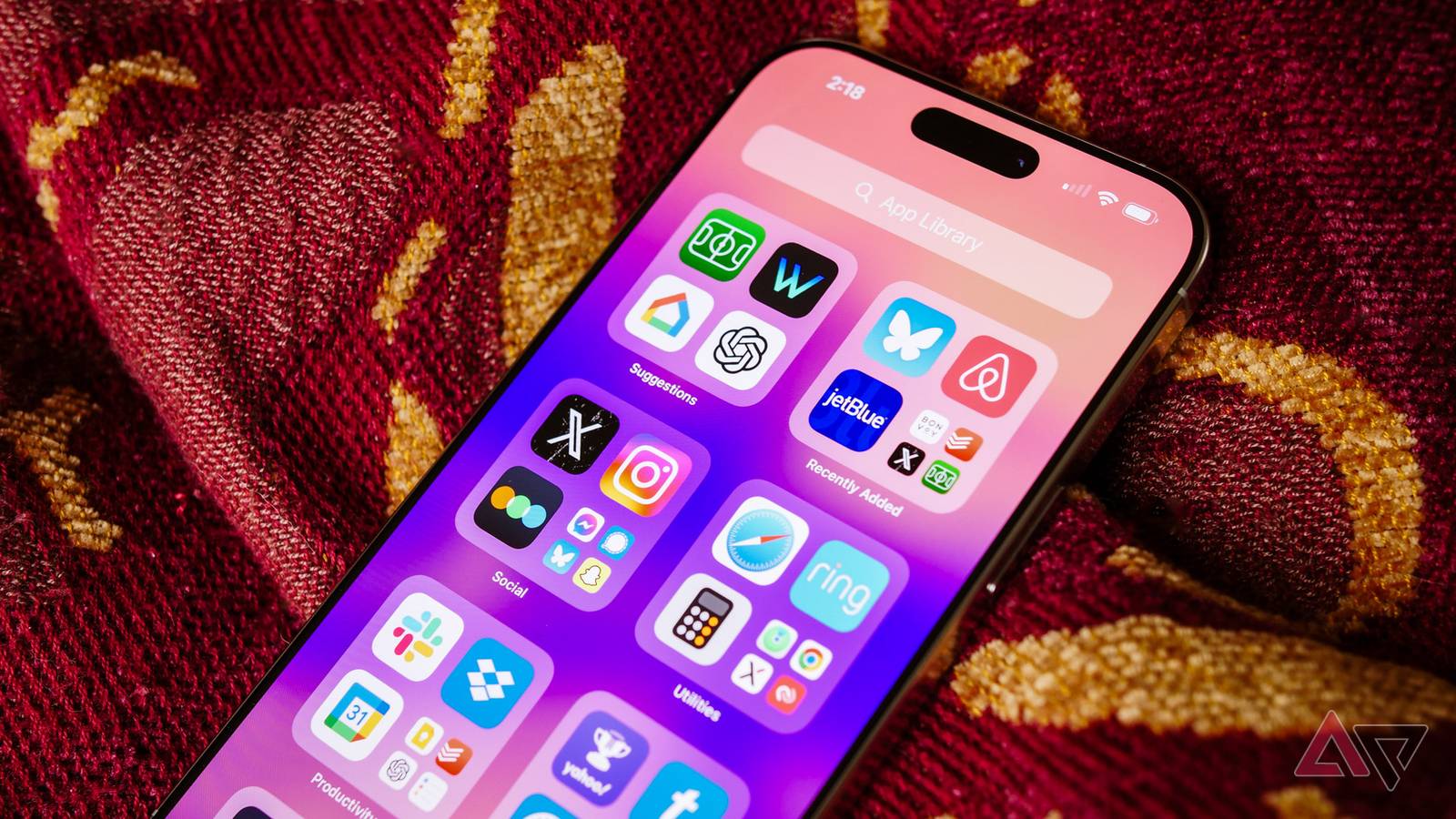 iOS will finally get another basic Android feature, thanks to Microsoft