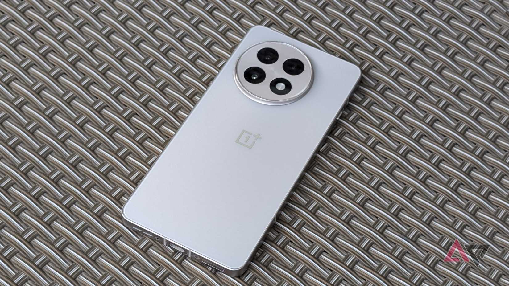 5 Android phones I'd buy before I paid $600 for the iPhone 16e