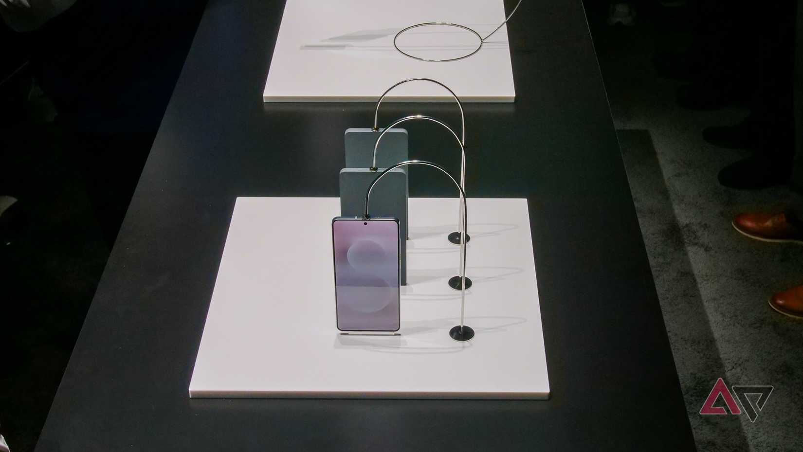 Every Samsung Galaxy Edge phone: 2014's Galaxy Note Edge to the new S25 ...