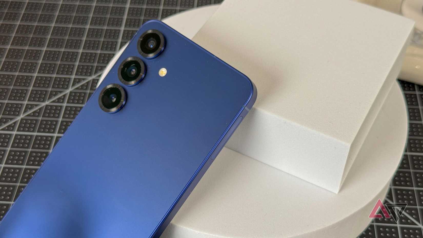 Samsung Galaxy S25+ vs. Samsung Galaxy S23+: Leaping into the AI generation
