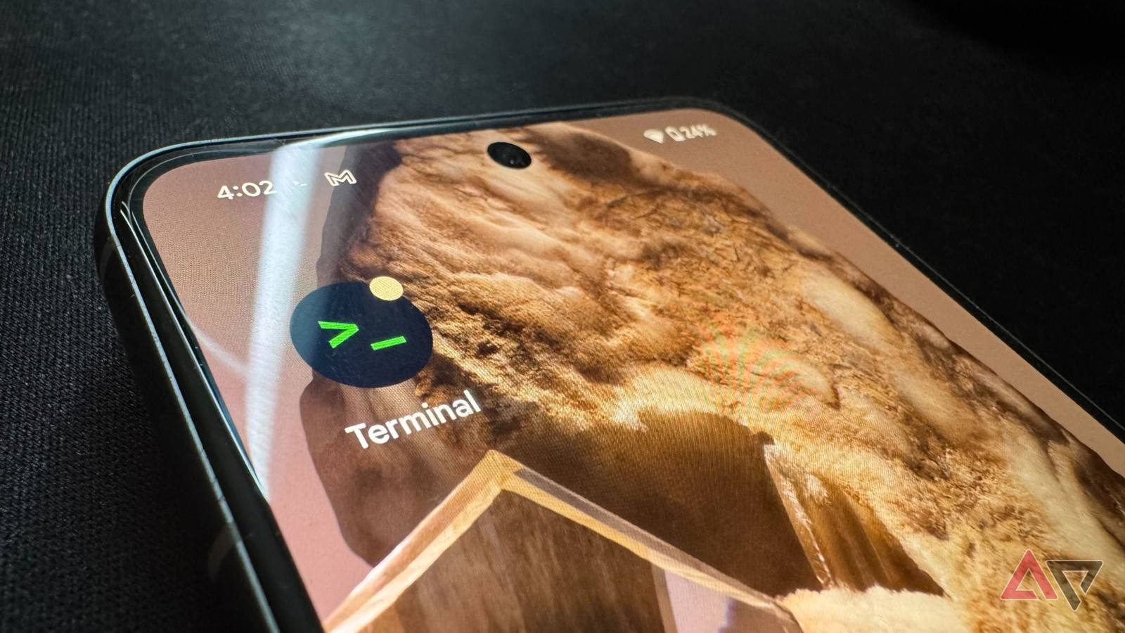 Google finally sheds light on what its new Linux terminal app is for ...