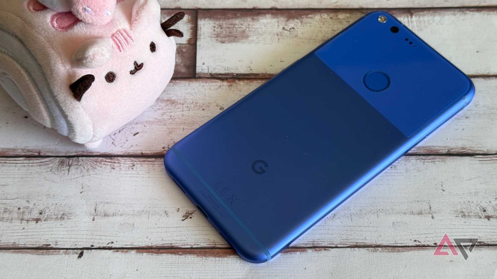 Google's Indigo Pixel 10 is a playful homage to the first Pixel's ...