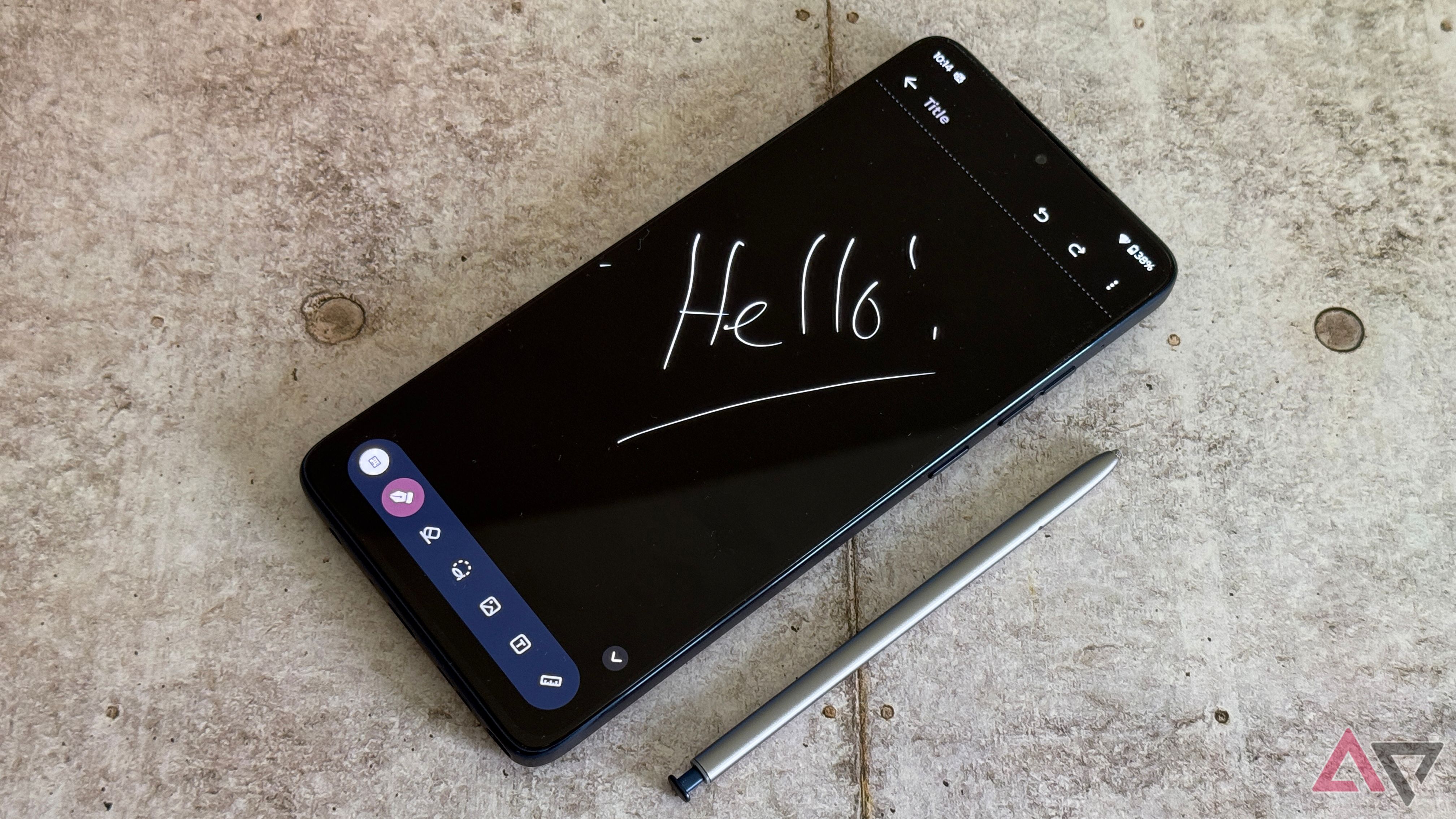 The Moto G Stylus 2025 gets so much right that I don’t miss my flagship